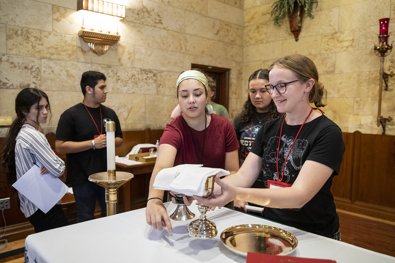 Developing Youth Liturgical Leadership - PrayTellBlog